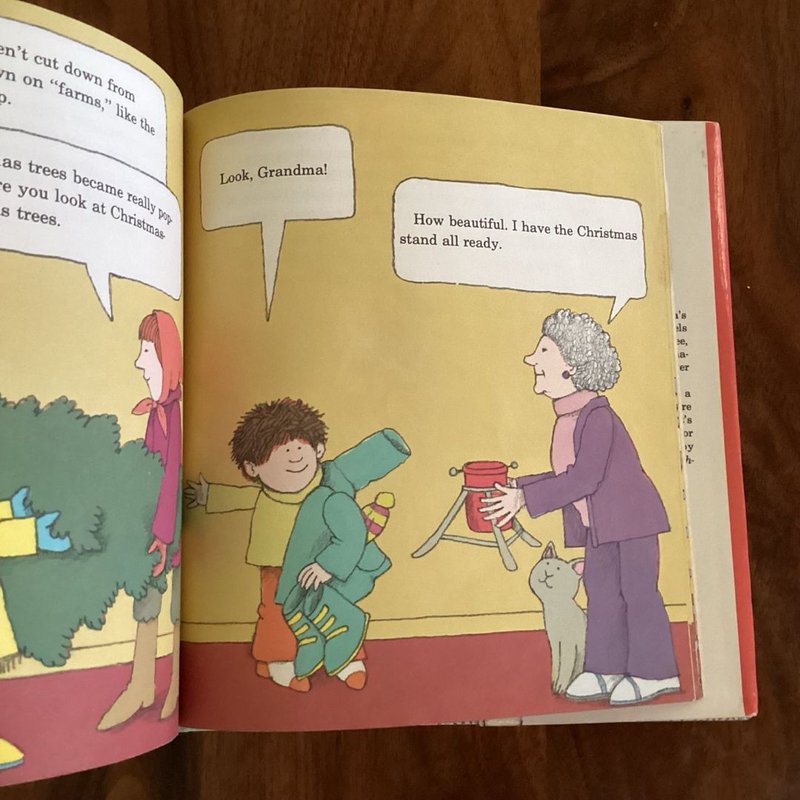 The Family Christmas Tree Book by Tomie dePaola