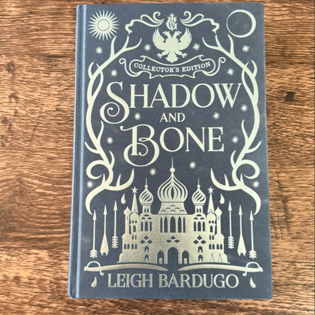 Fairyloot Collector’s Edition of Shadow and Bone by Leigh Bardugo, Hardcover | Pangobooks