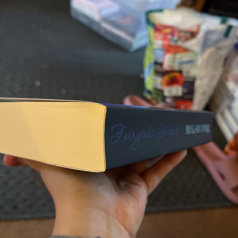 Fairytales Slashed by Megan Derr, Paperback | Pangobooks