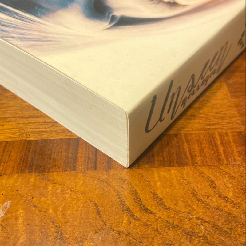 Unseen Messages by Pepper Winters, Paperback | Pangobooks