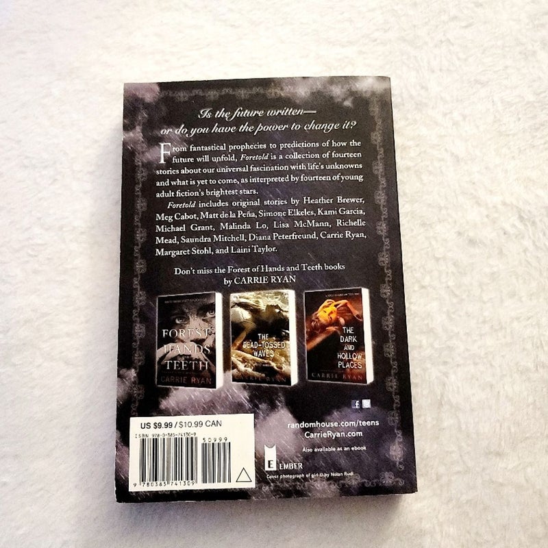 Foretold by Carrie Ryan