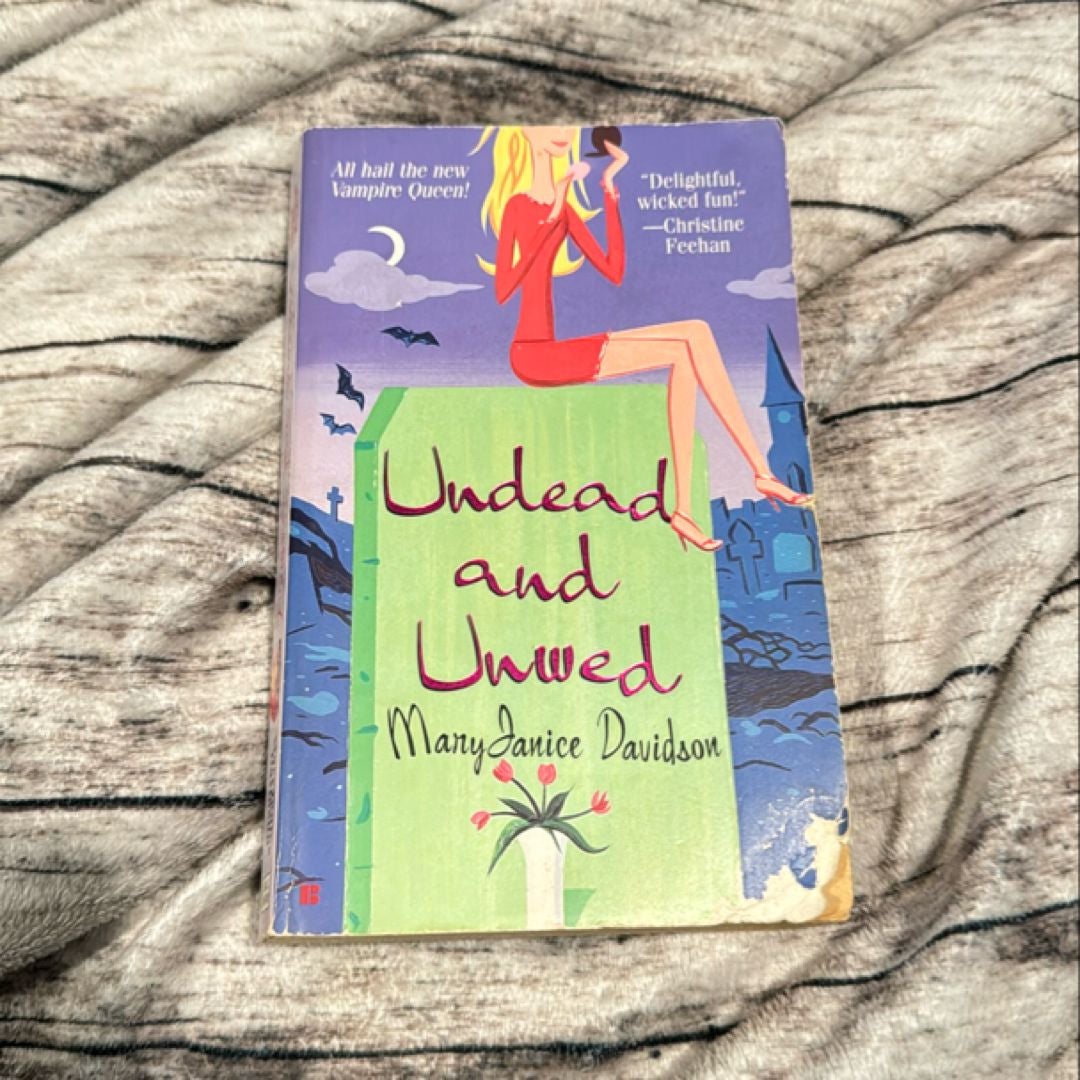 Undead and Unwed by Mary Janice Davidson, Paperback | Pangobooks