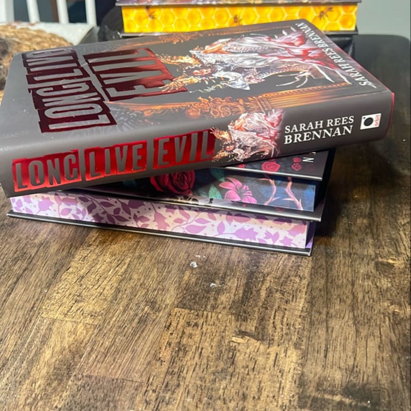 Long Live Evil by Sarah Rees Brennan, Hardcover | Pangobooks