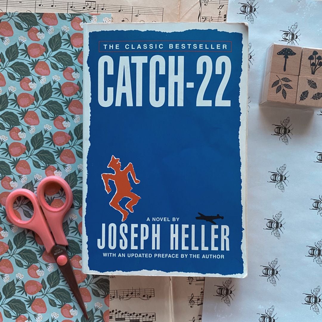 Catch-22 by Joseph Heller, Paperback | Pangobooks