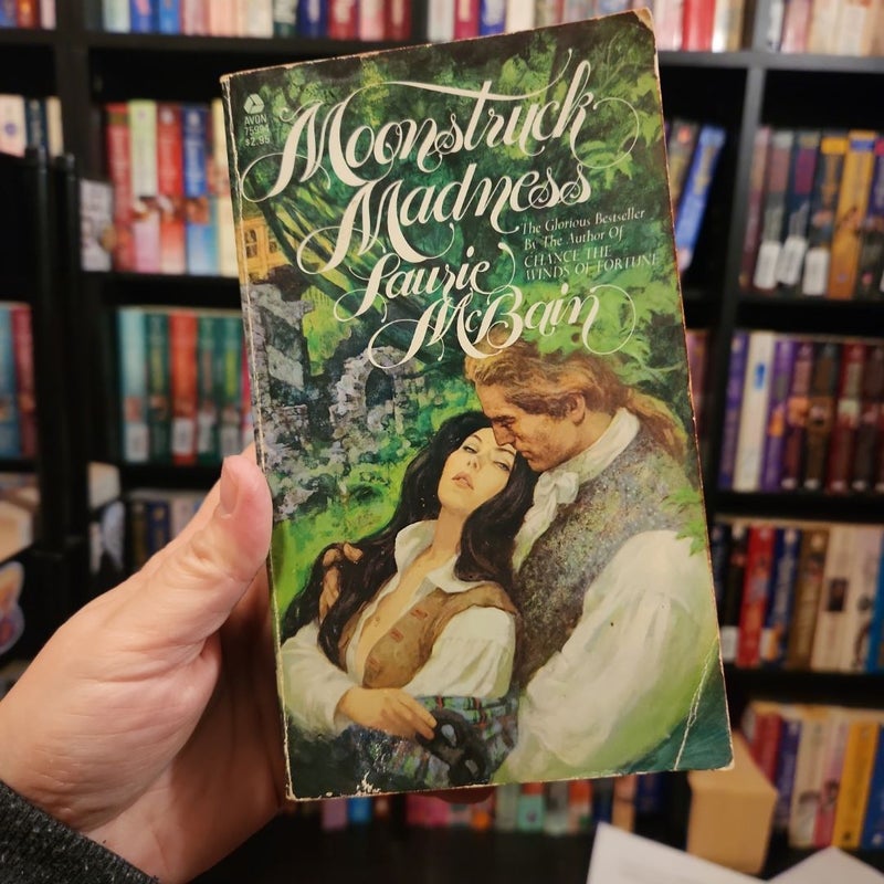 Moonstruck Madness Clinch Cover by , Paperback | Pangobooks