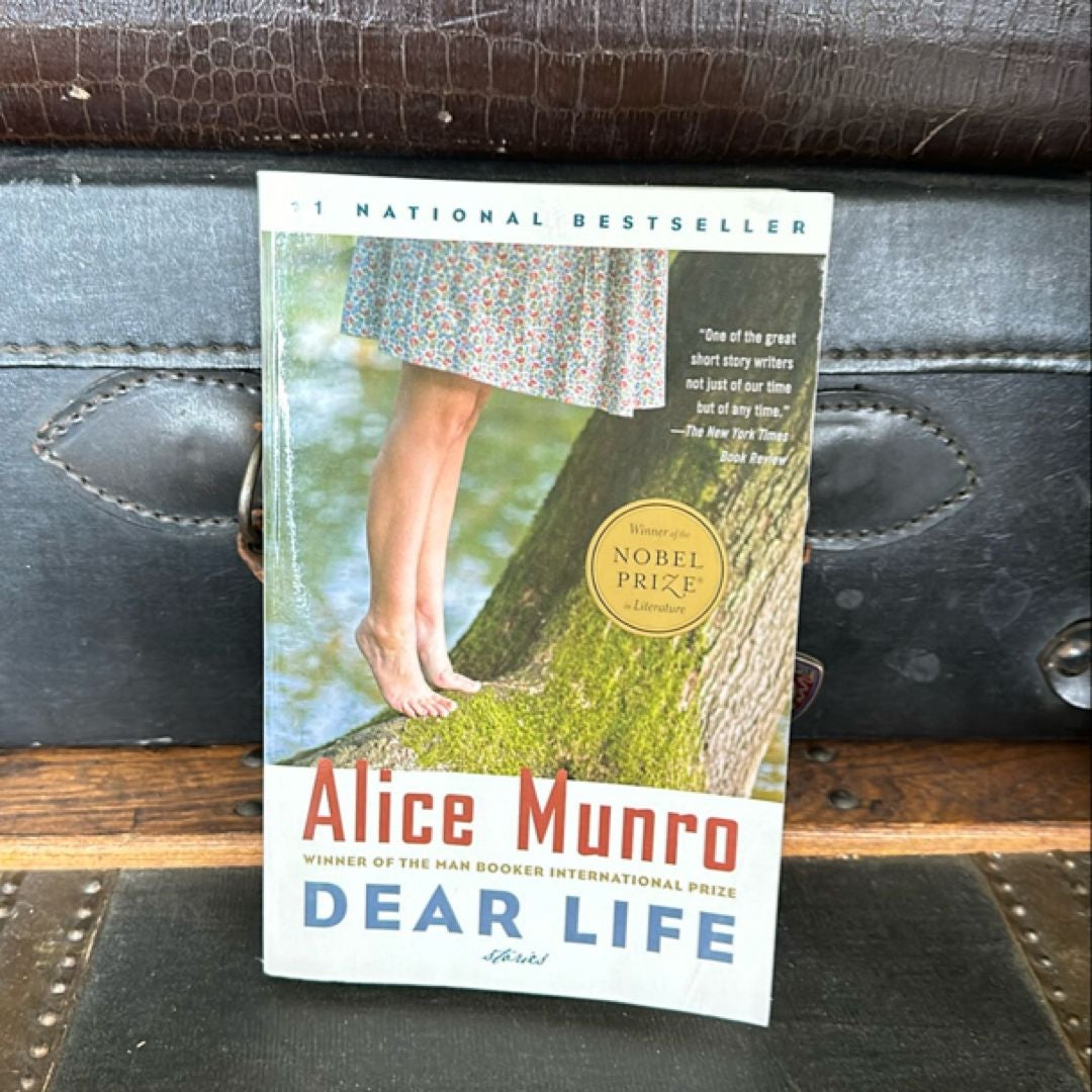 Dear Life by Alice Munro