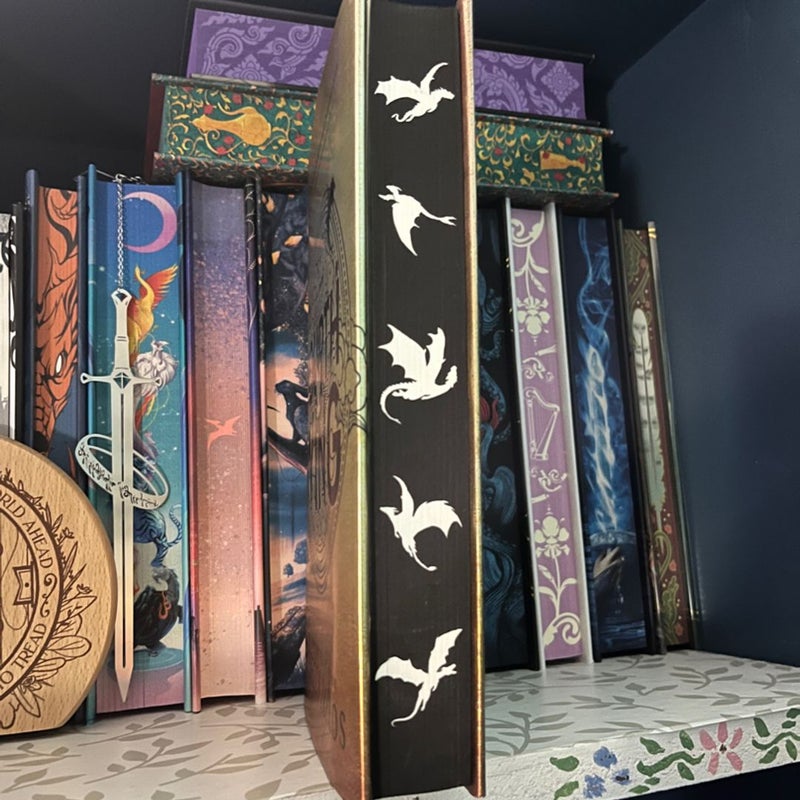 Fourth Wing Sprayed Edges by Rebecca Yarros , Hardcover | Pangobooks