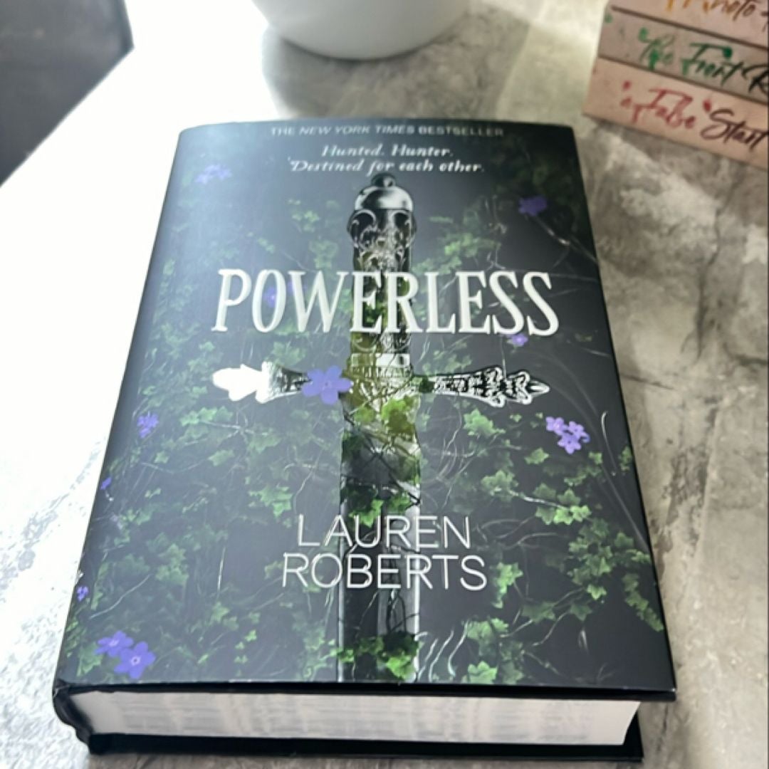 Powerless by Lauren Roberts, Hardcover | Pangobooks