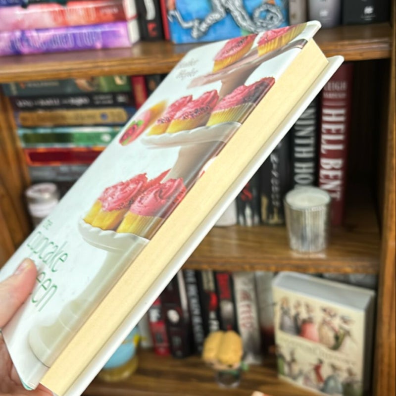 The Cupcake Queen by Heather Hepler