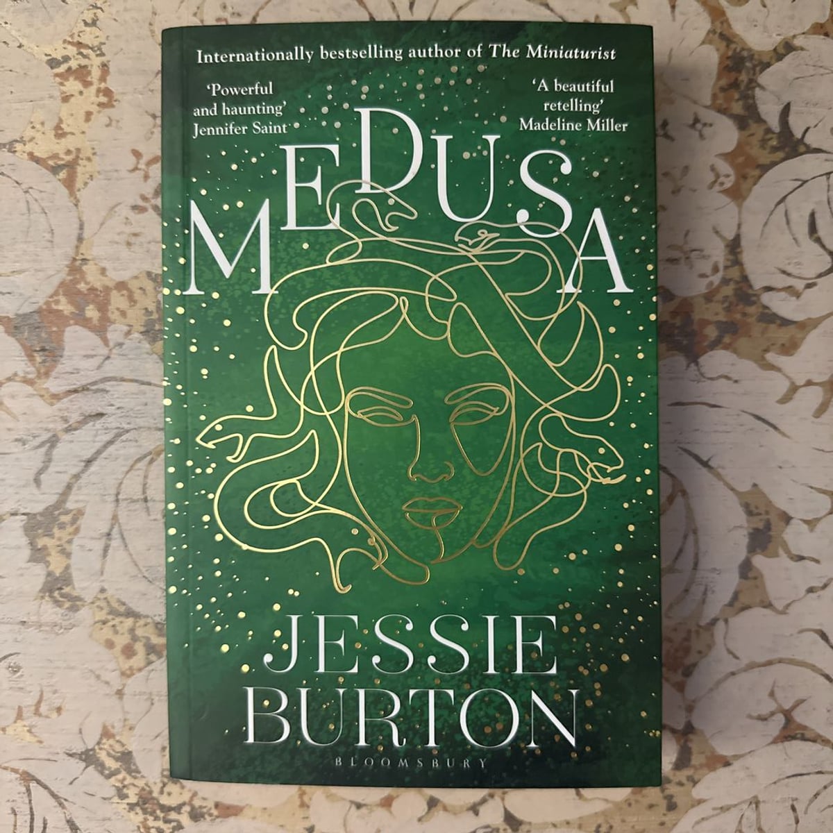 Medusa by Jessie Burton, Paperback | Pangobooks