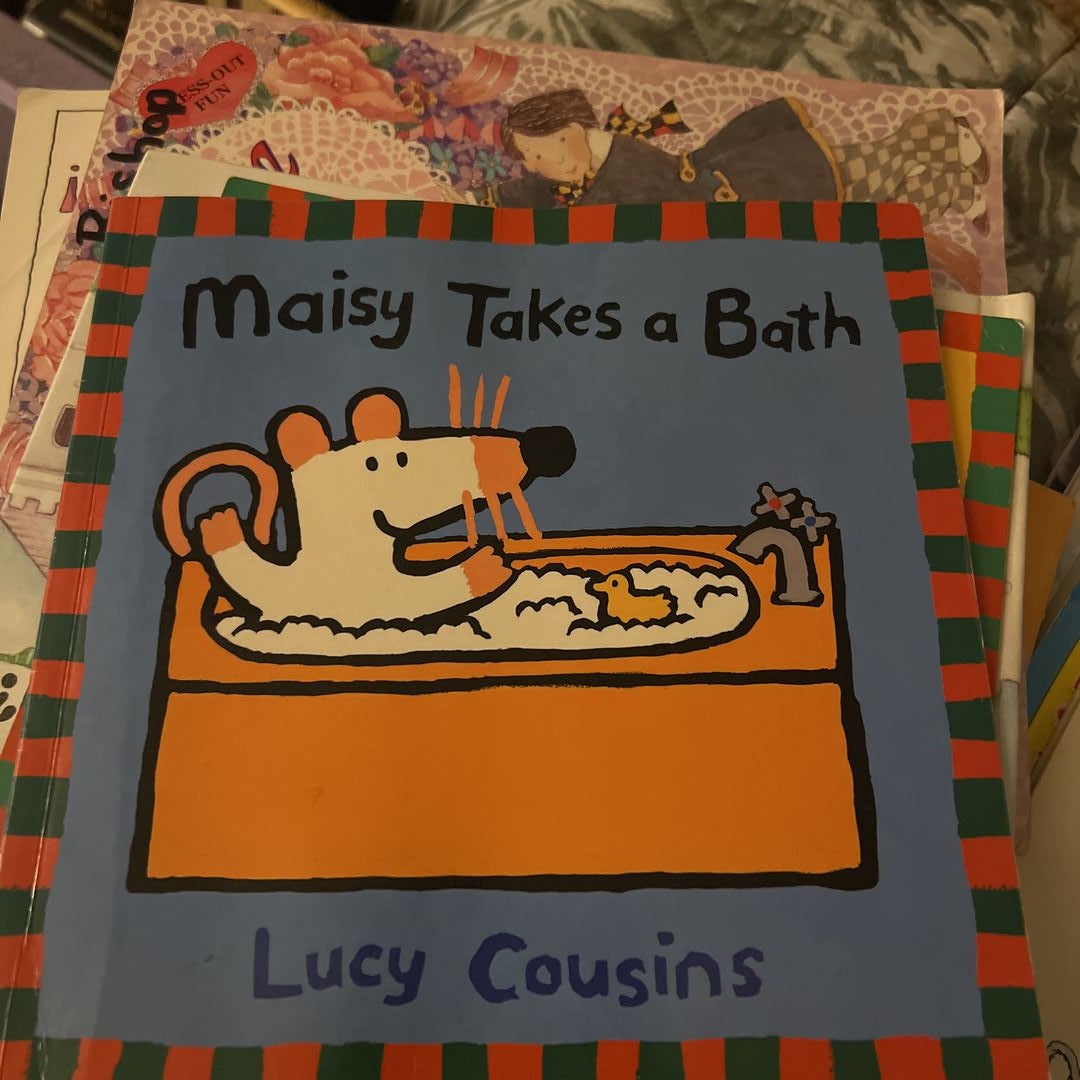 Maisy Takes a Bath by Lucy Cousins