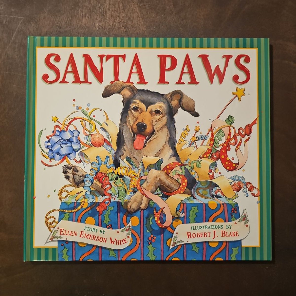 Santa Paws - The Picture Book by Ellen Emerson White