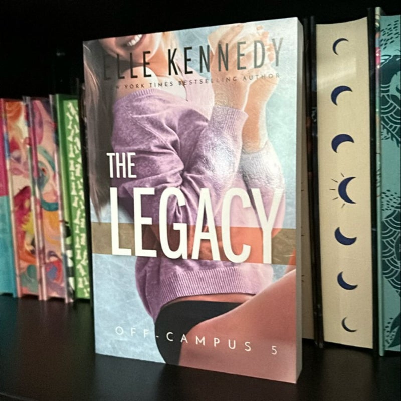 The Legacy (EKI edition) by Elle Kennedy, Paperback | Pangobooks