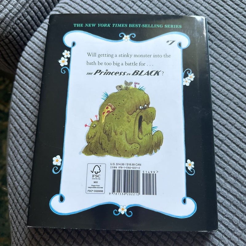 The Princess in Black and the Bathtime Battle by Shannon Hale, Dean Hale