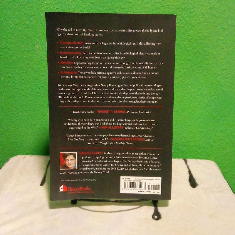 Love Thy Body by Nancy R. Pearcey, Paperback | Pangobooks