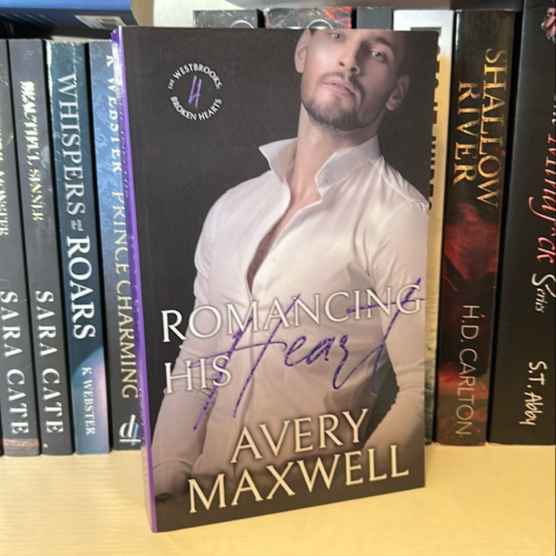 Romancing His Heart by Avery Maxwell