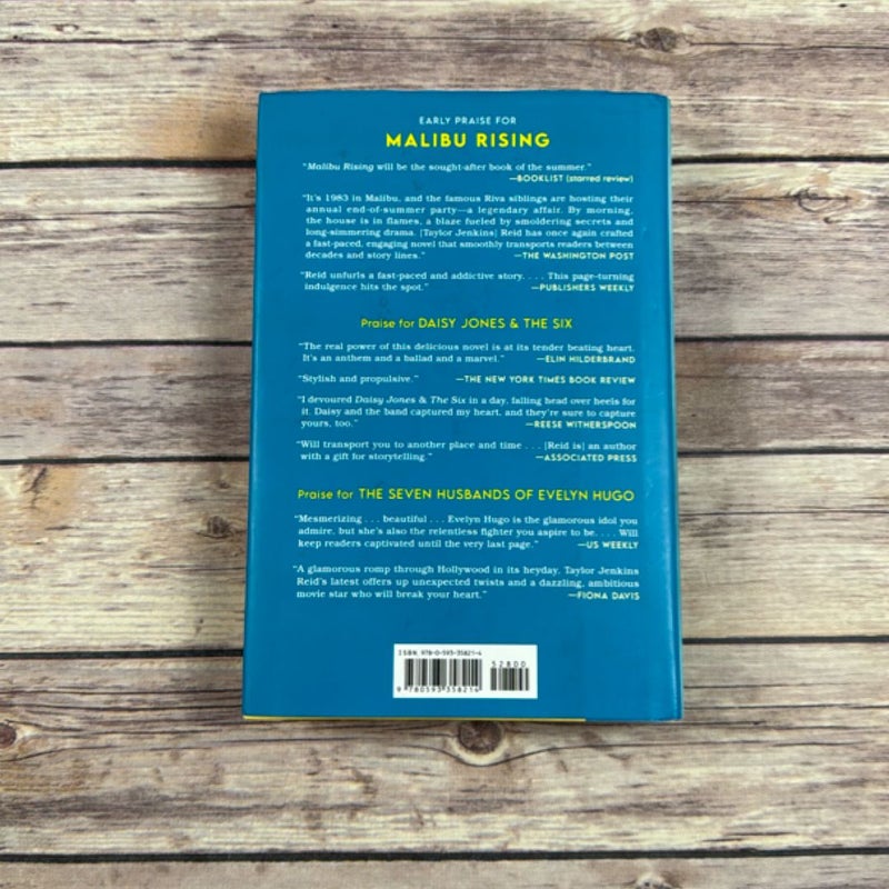 Malibu Rising by Taylor Jenkins Reid , Hardcover | Pangobooks