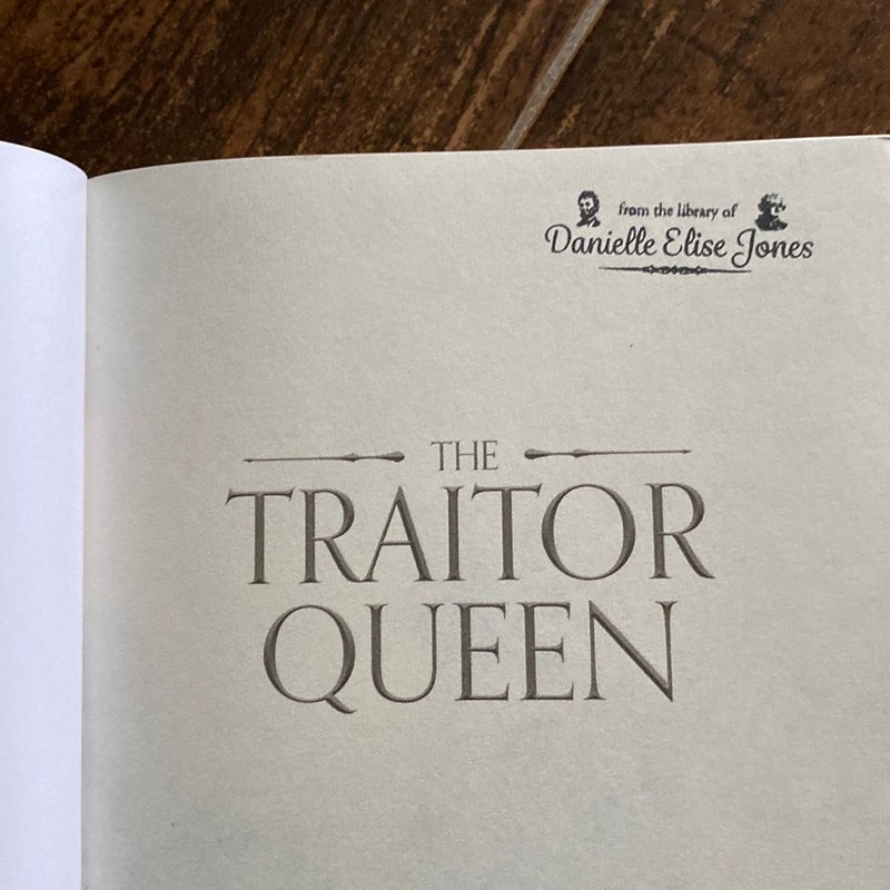 The Traitor Queen by Danielle L. Jensen, Paperback | Pangobooks