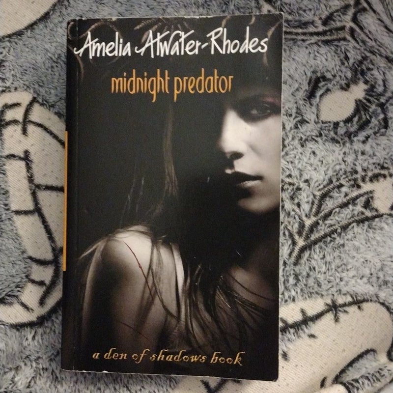 Midnight Predator by Amelia Atwater-Rhodes, Paperback | Pangobooks