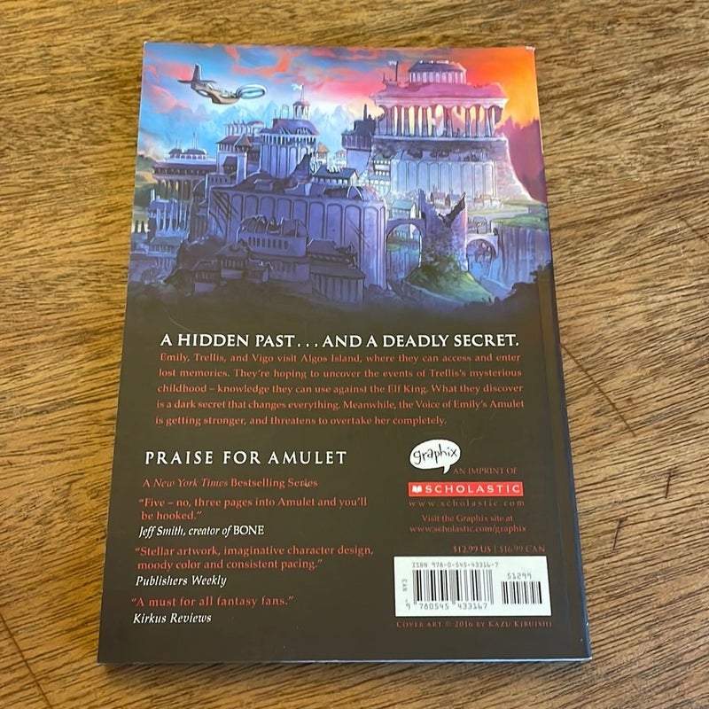 Amulet Firelight by Kazu Kibuishi