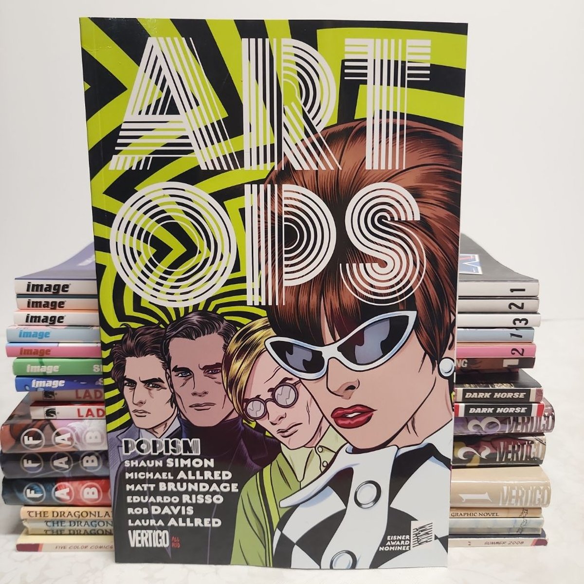 Art Ops Vol. 2: Popism by Michael Allred, Shaun Simon