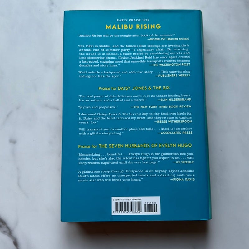 Malibu Rising by Taylor Jenkins Reid, Hardcover | Pangobooks
