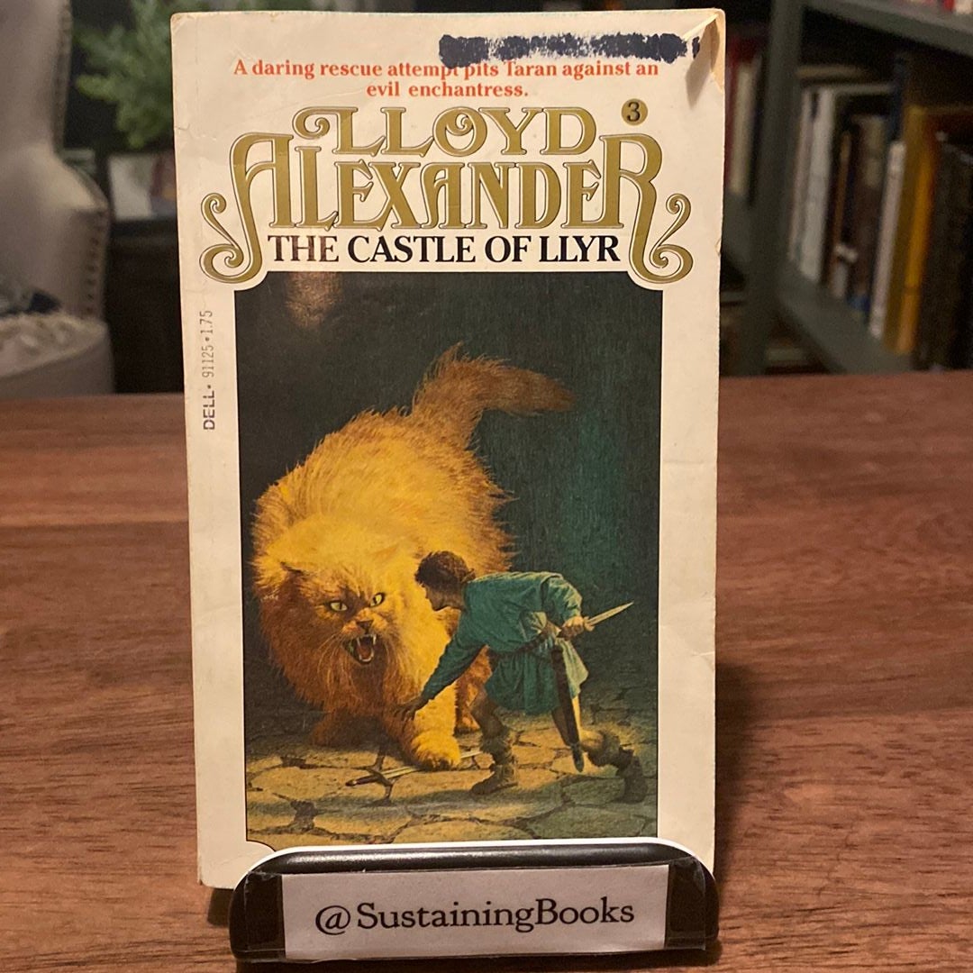 The Castle of Llyr by Lloyd Alexander, Paperback | Pangobooks