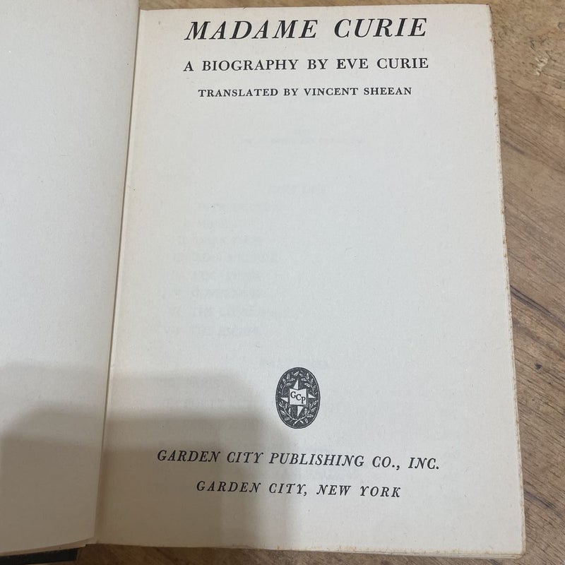 Madame Curie by Eve Curie, Hardcover | Pangobooks