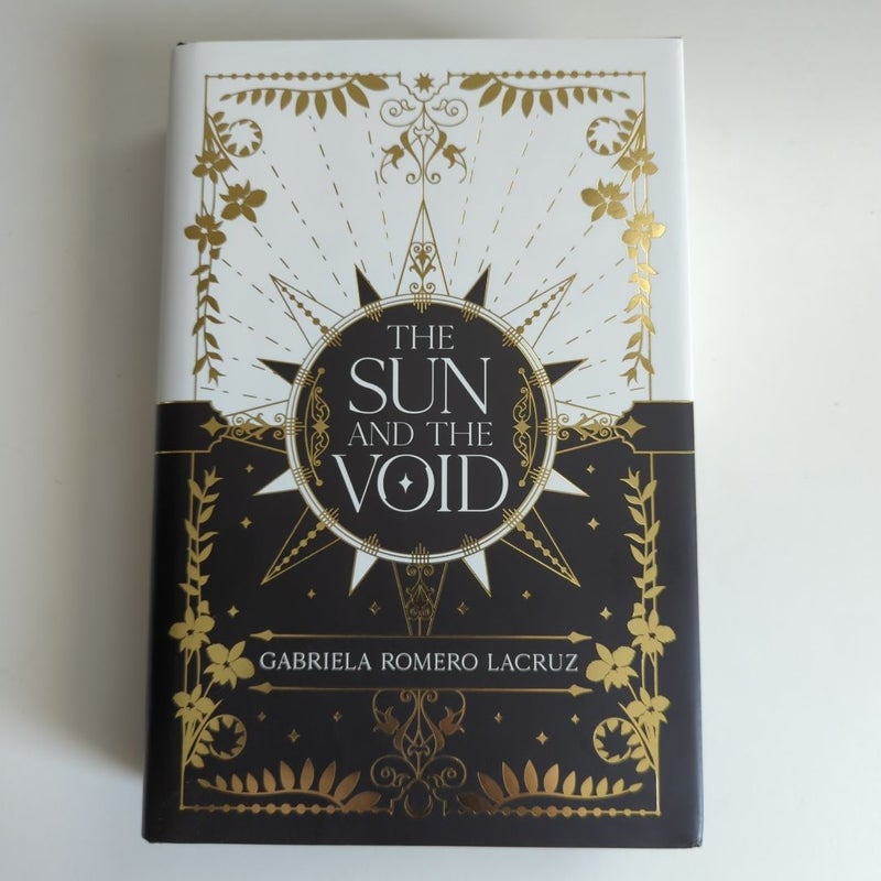 The Sun and the Void by Gabriela Romero Lacruz, Hardcover | Pangobooks