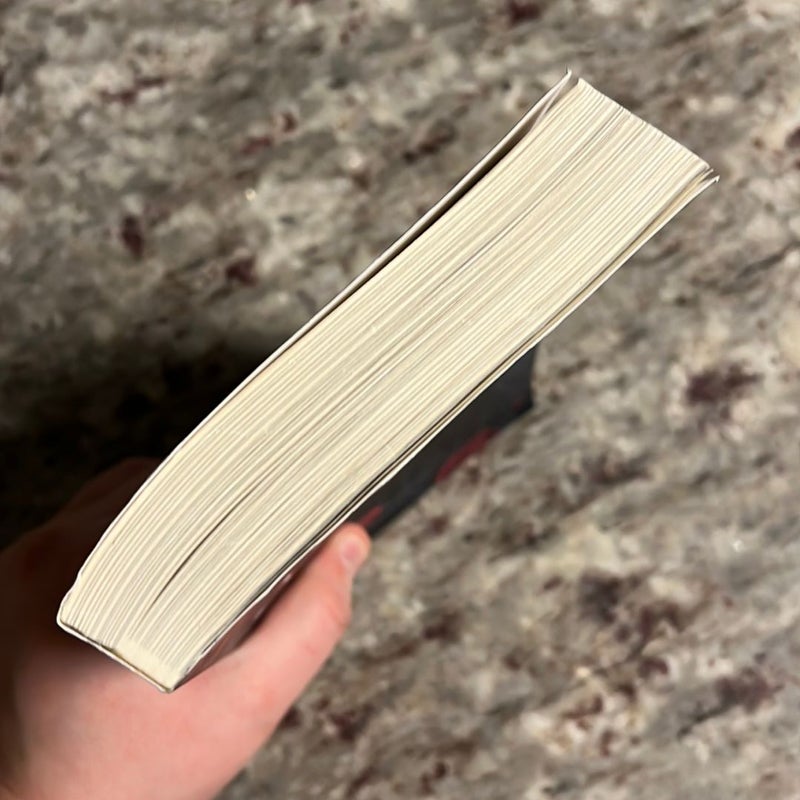 The Darkest Note by Nelia Alarcon, Paperback | Pangobooks