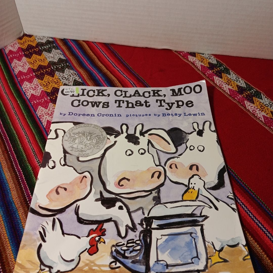 Click, Clack, Moo Cows that Type by Doreen Cronin, Paperback | Pangobooks