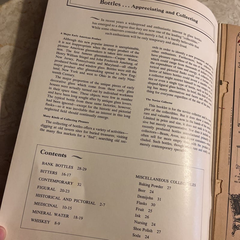 Bottles: A Sampler of the Collectibles by Applied Arts Publishers ...