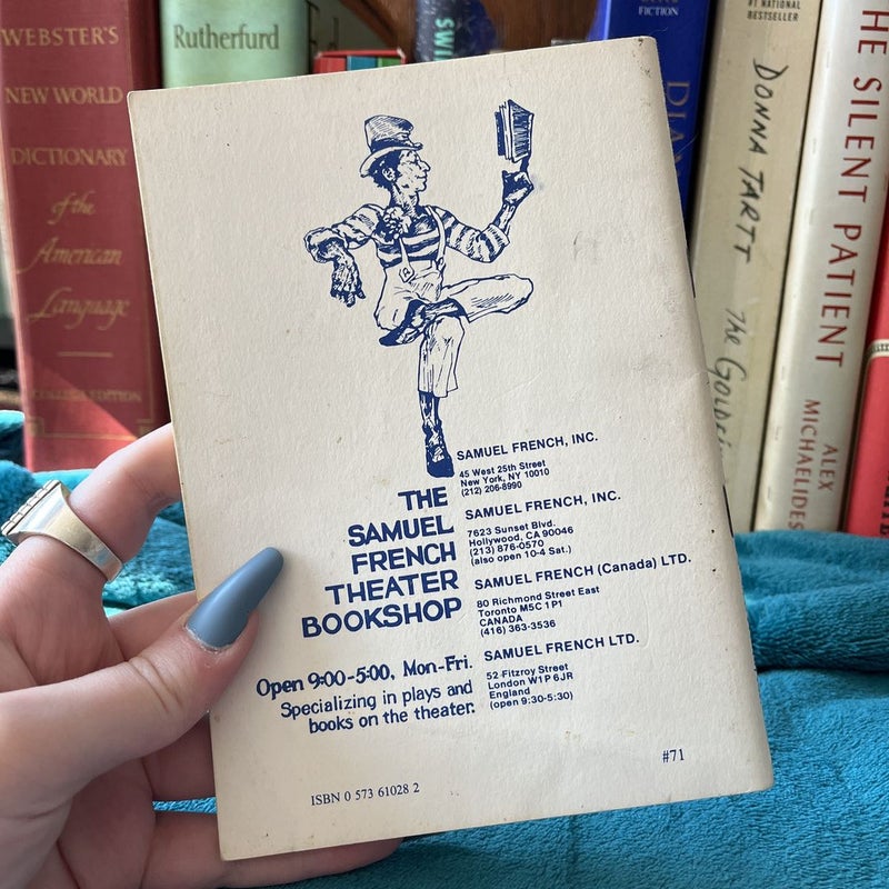 House of Blue Leaves by John Guare, Paperback | Pangobooks