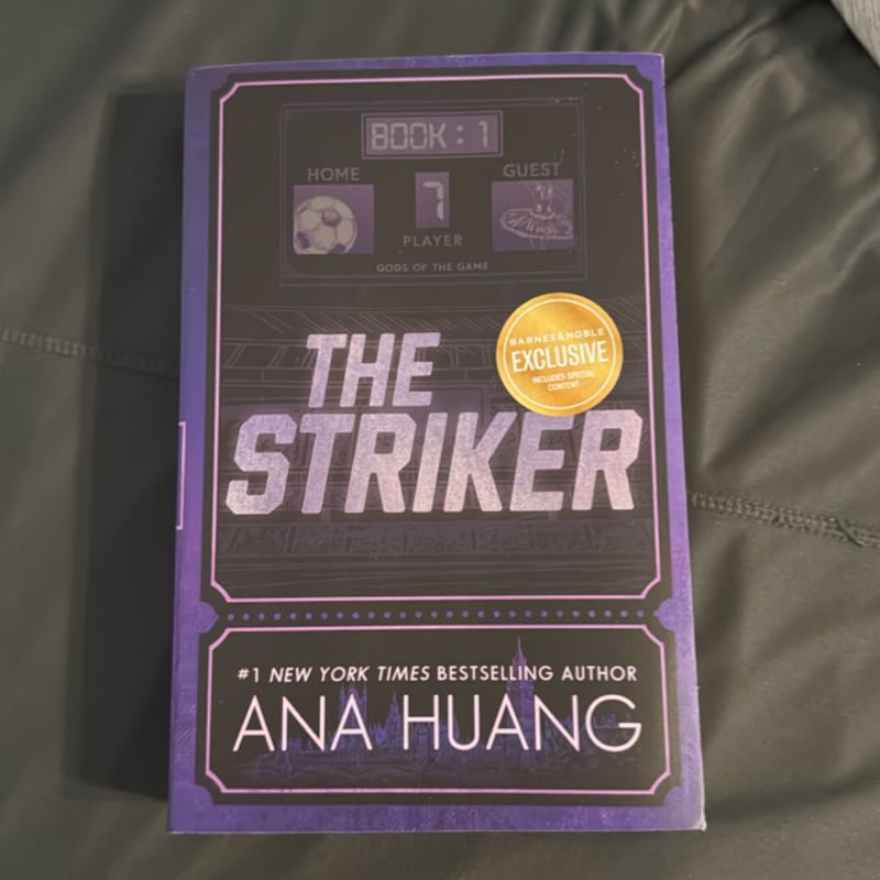 The Striker by Ana Huang, Paperback | Pangobooks