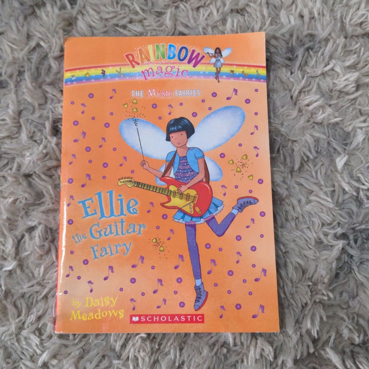 Ellie the Guitar Fairy by Daisy Meadows, Paperback | Pangobooks
