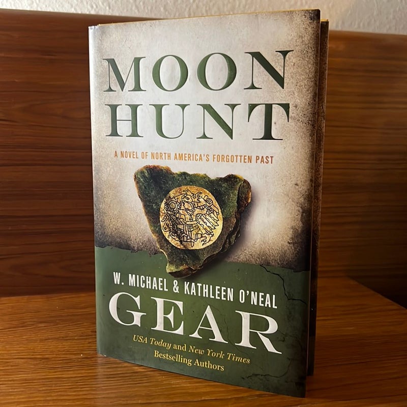 Moon Hunt by W. Michael Gear, Hardcover | Pangobooks