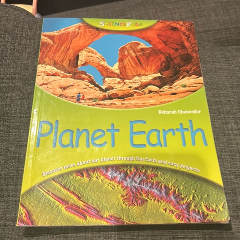 Discover Science: Planet Earth by Deborah Chancellor