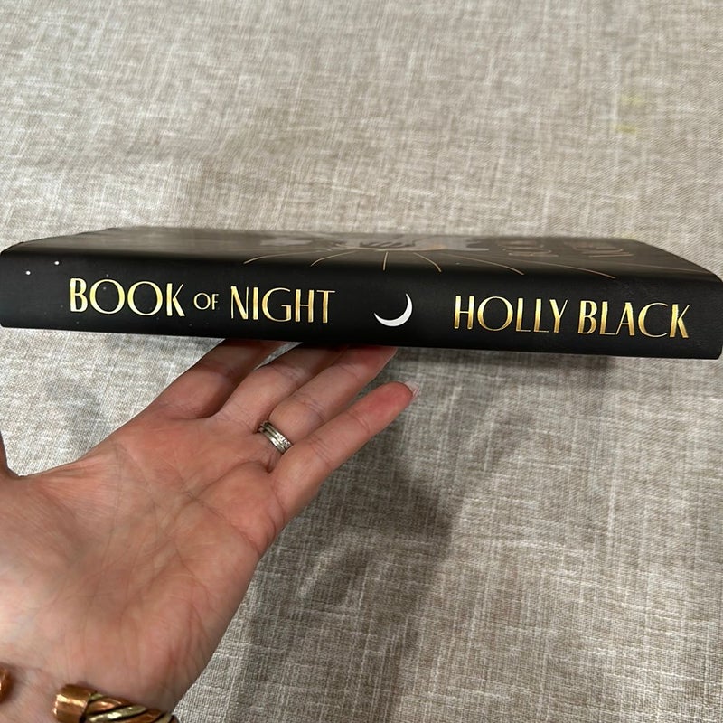 Book Of Night by Holly black, Hardcover | Pangobooks