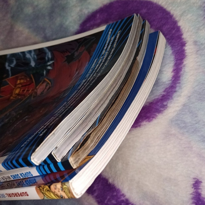 DC graphic novels/comics by Peter J. Tomasi, Paperback | Pangobooks