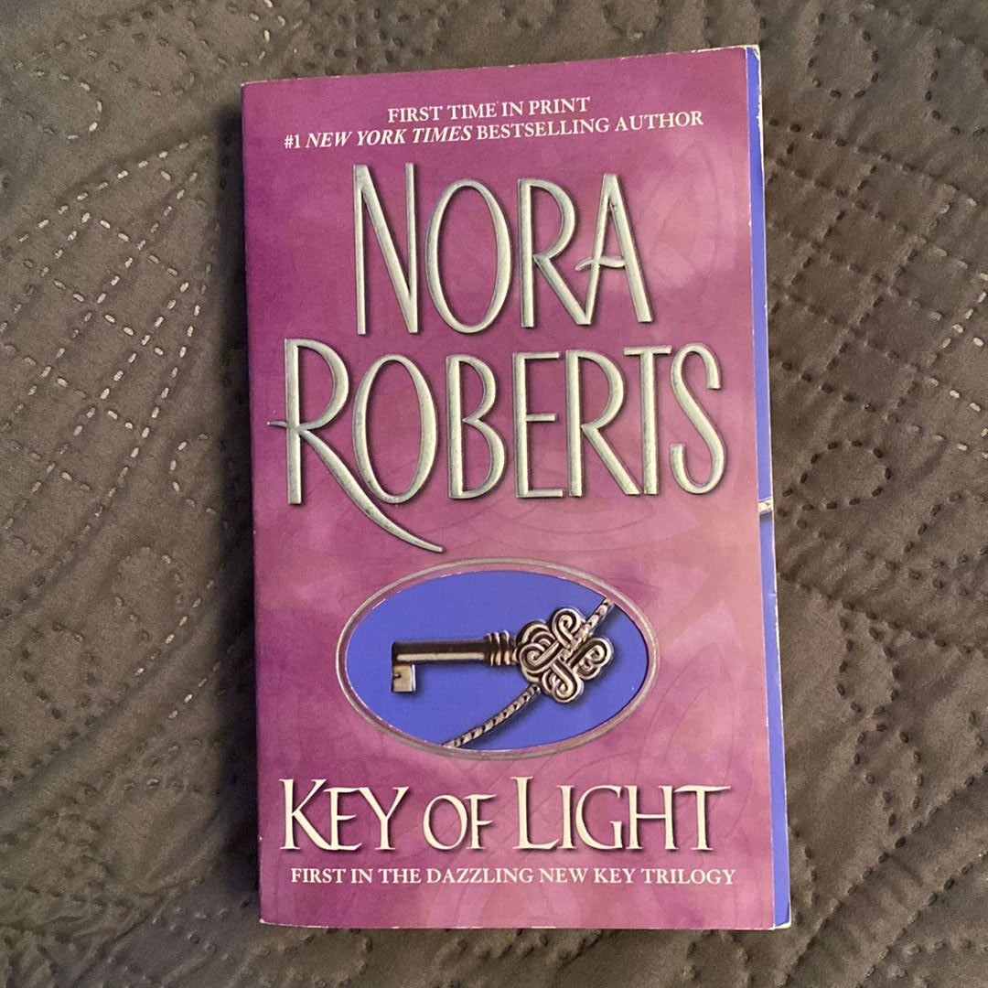 Key Of Light by Nora Roberts, Paperback | Pangobooks