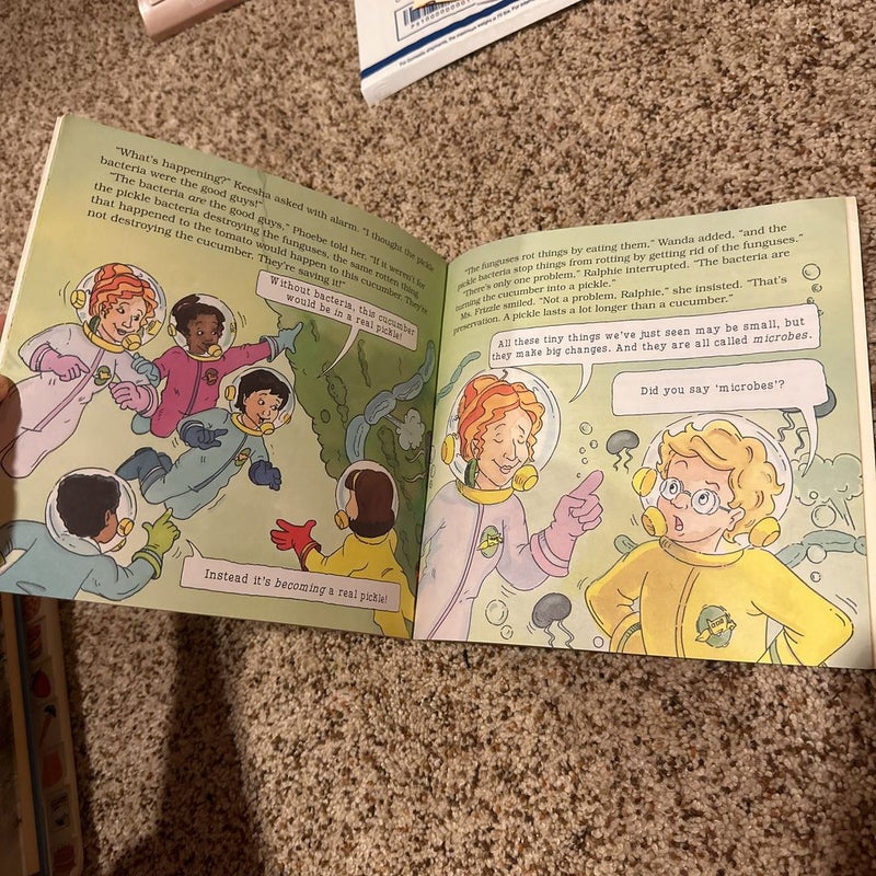 The Magic School Bus in a Pickle by Joanna Cole, Nancy Krulik