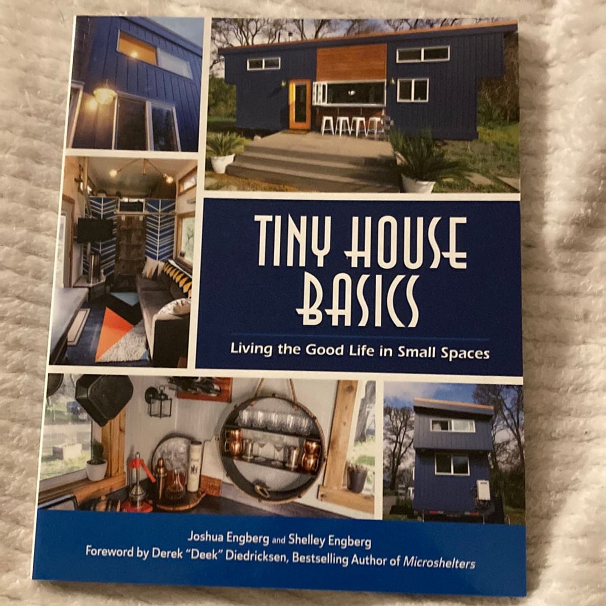 Tiny House Basics by Joshua Engberg, Paperback | Pangobooks