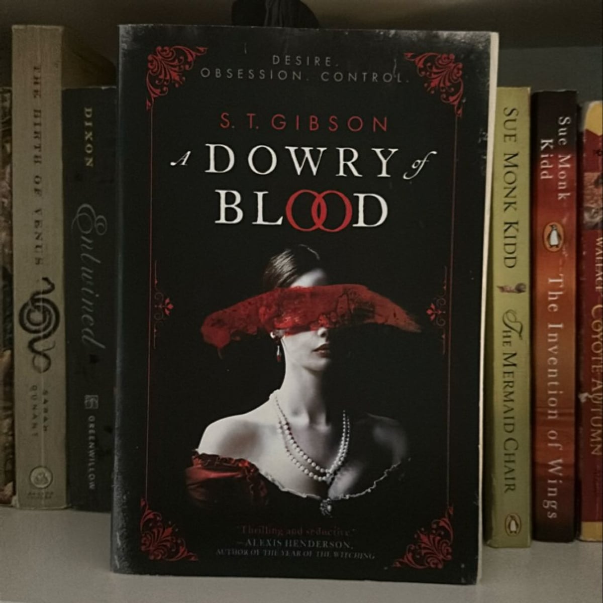 A Dowry of Blood by S. T. Gibson, Paperback | Pangobooks
