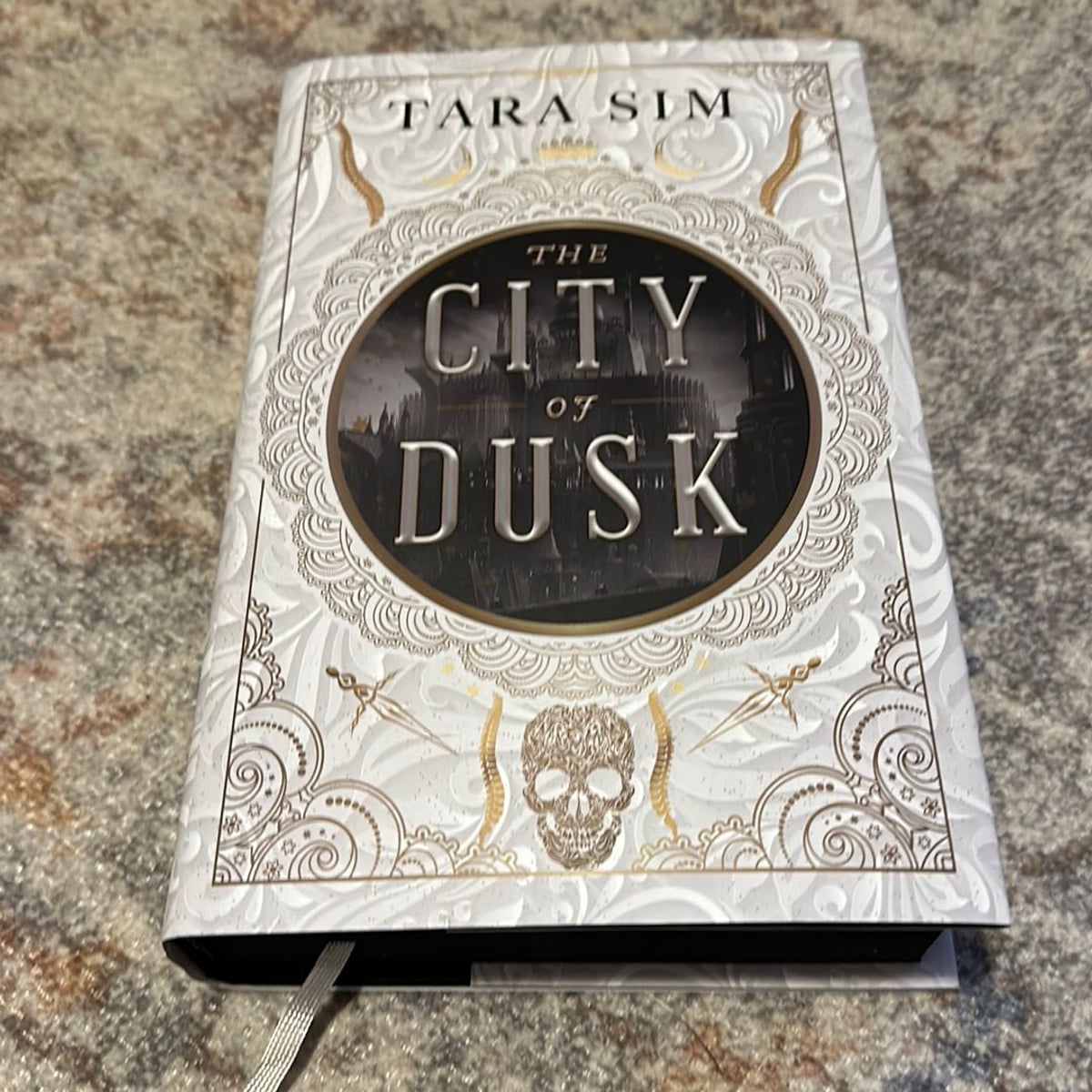 City of Dusk by Tara Sim, Hardcover | Pangobooks