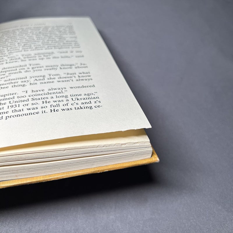 Alfred Hitchcock and the Three Investigators in The Mystery of the ...