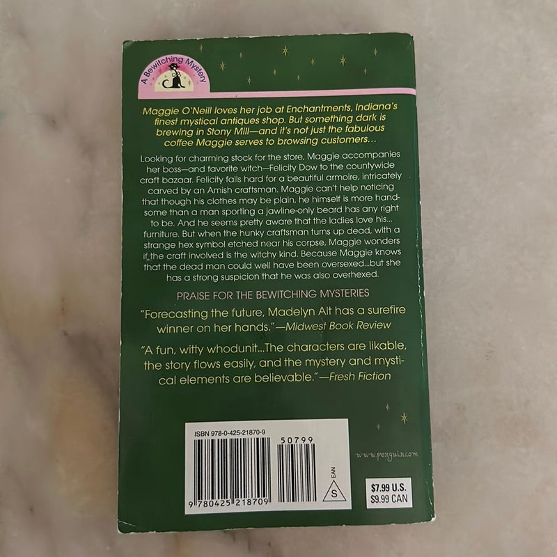 Hex Marks the Spot by Madelyn Alt, Paperback | Pangobooks