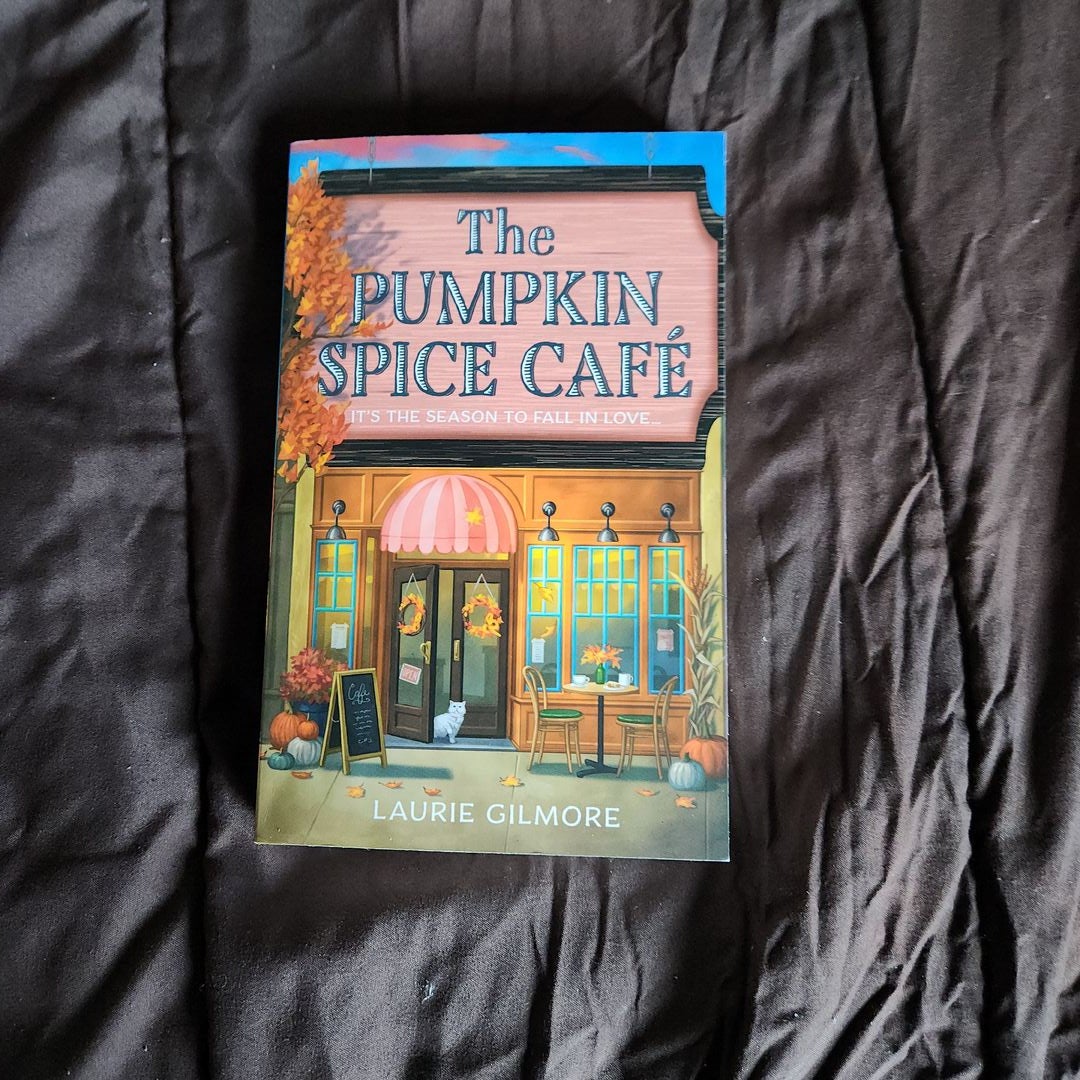 The Pumpkin Spice Café by Laurie Gilmore, Paperback | Pangobooks The Pumpkin Spice Café by Laurie Gilmore, Paperback | Pangobooks