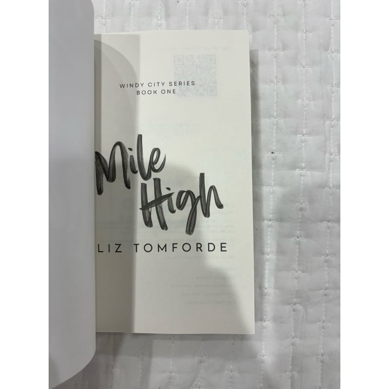 SIGNED mile high by Liz tomforde, Paperback | Pangobooks