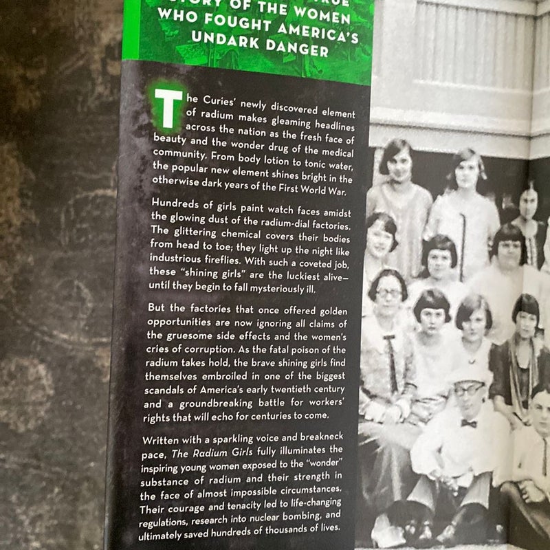 The Radium Girls by Kate Moore, Hardcover | Pangobooks