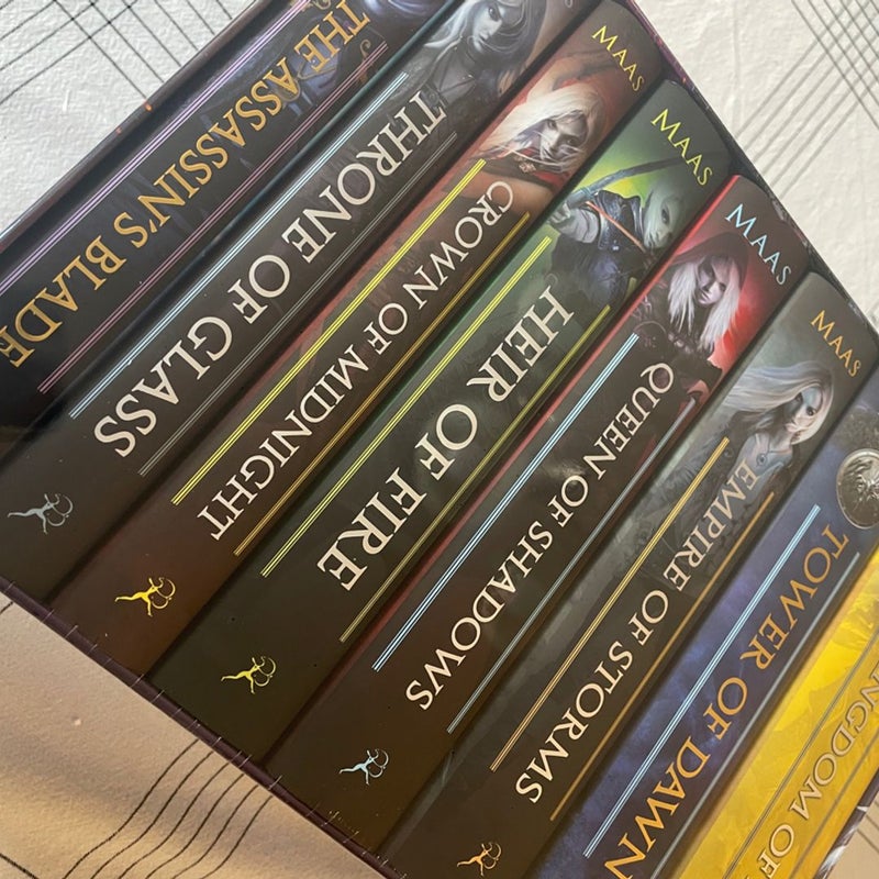 Throne of Glass Paperback Box Set by Sarah J. Maas, Hardcover | Pangobooks